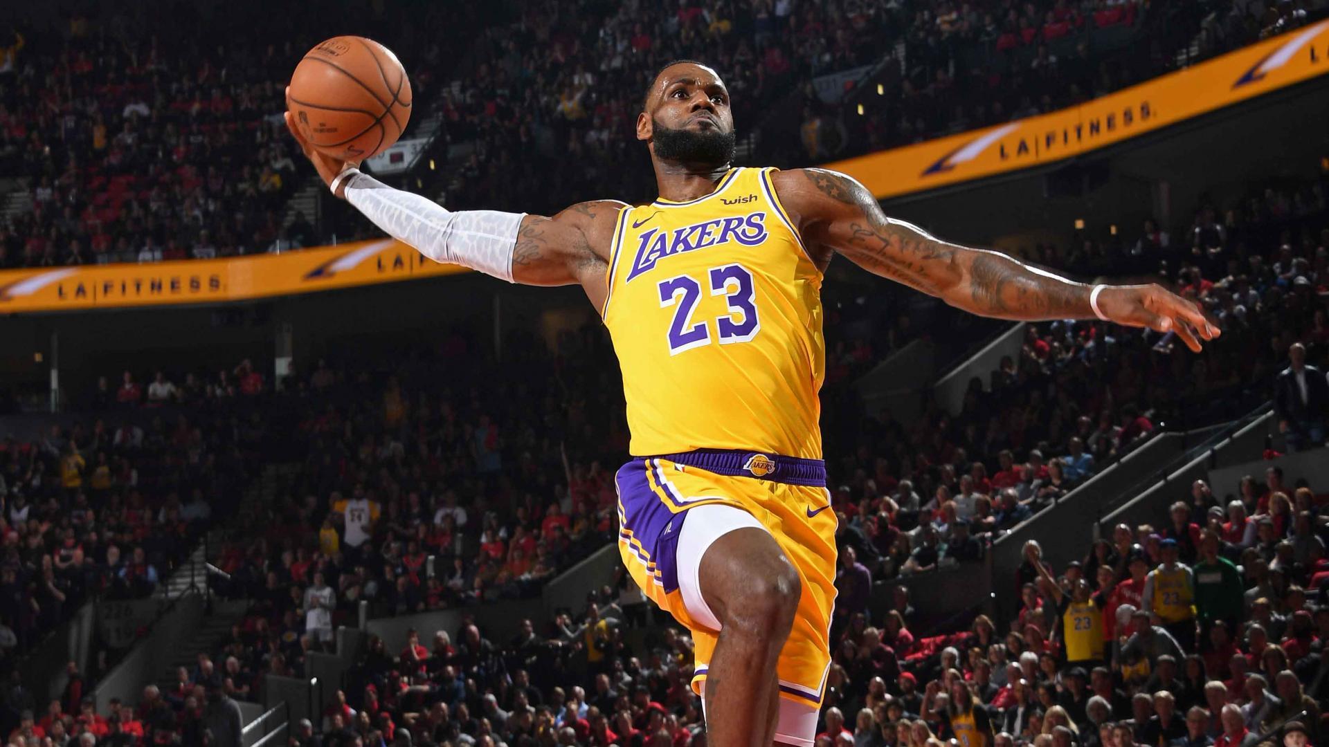 lebron_dunk - 스포츠 미디어 시리 [SPORT MEDIA SIRI]